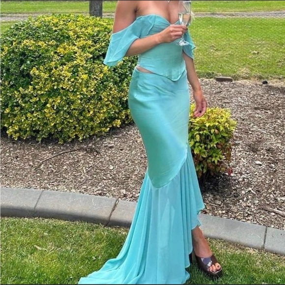 House of CB | Tops | House Of Cb Isabella Jade Ruffle Sleeve Corset ...